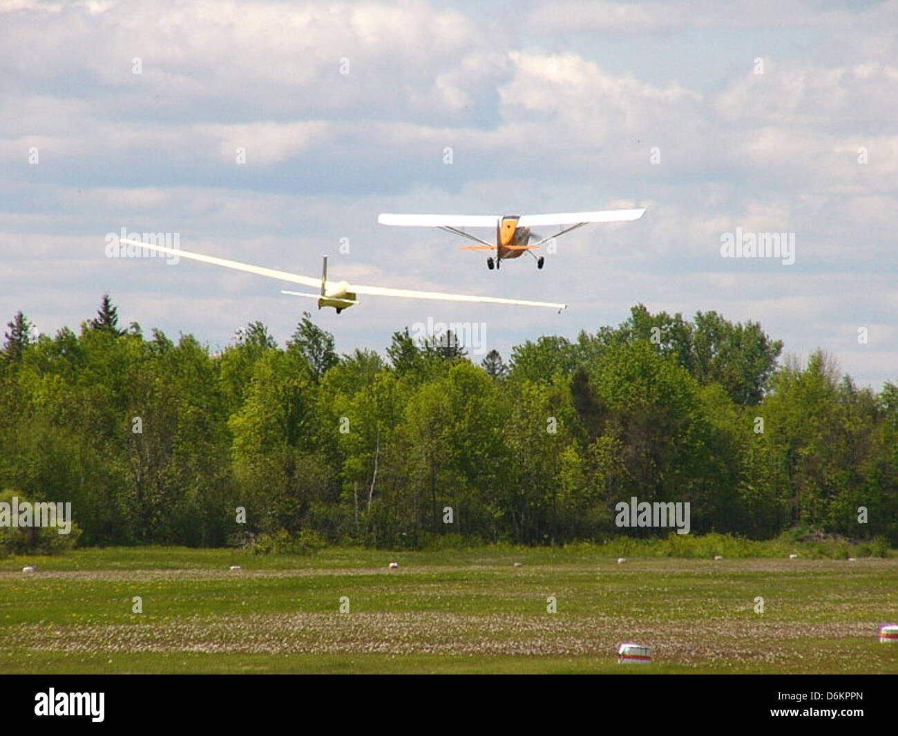 The Schweizer SGS 1-34C glider is shown in mid-flight. Known for its ...