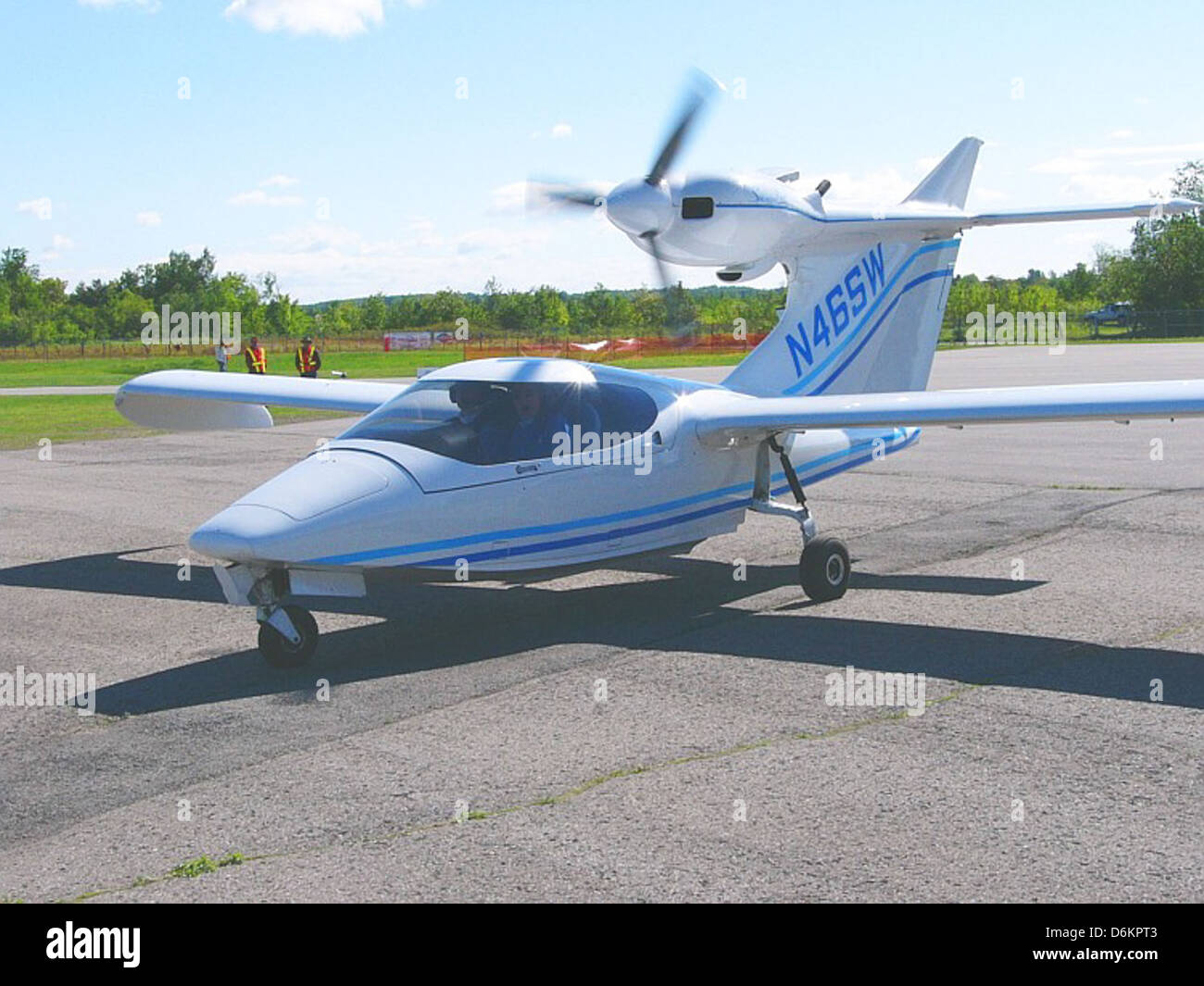 The Seawind N46SW is a versatile amphibious aircraft, capable of both ...