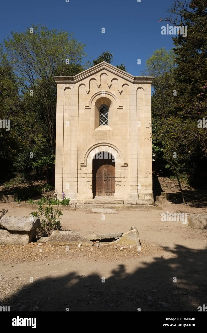 Alyscamps Stock Photos & Alyscamps Stock Images - Alamy