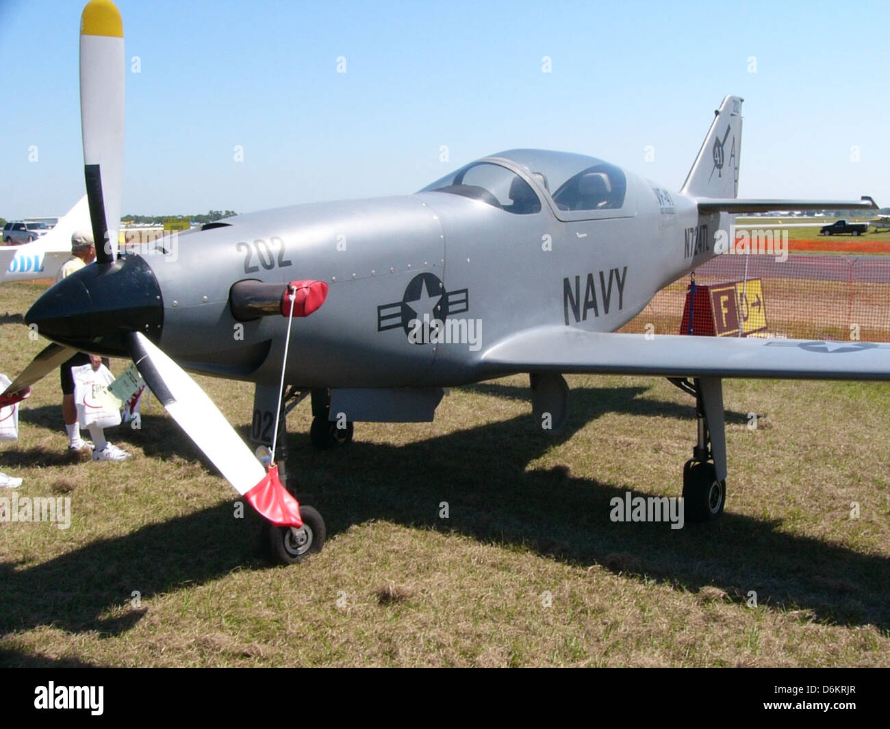 The Turbine Legend N724TL is a light sport aircraft powered by a ...