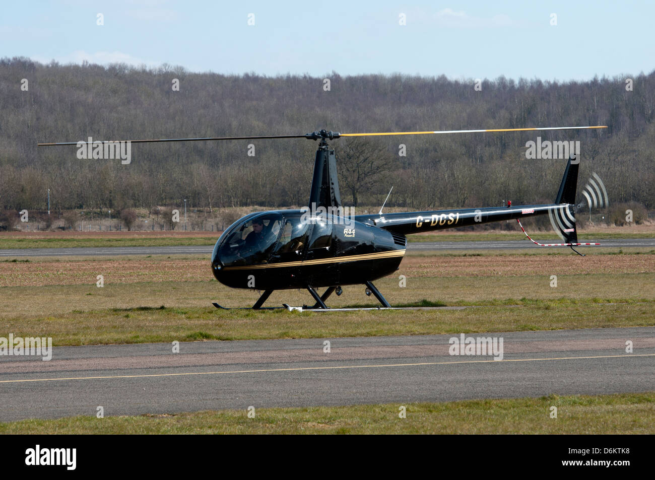 Robinson R-44 Raven II helicopter (G-DCSI Stock Photo - Alamy