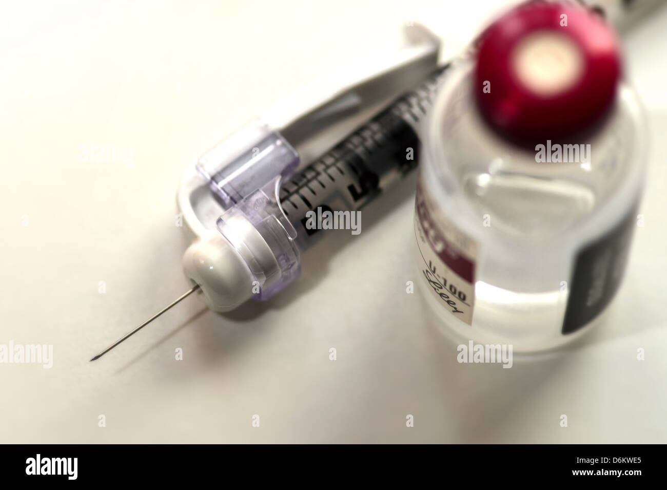Insulin issue hi-res stock photography and images - Alamy
