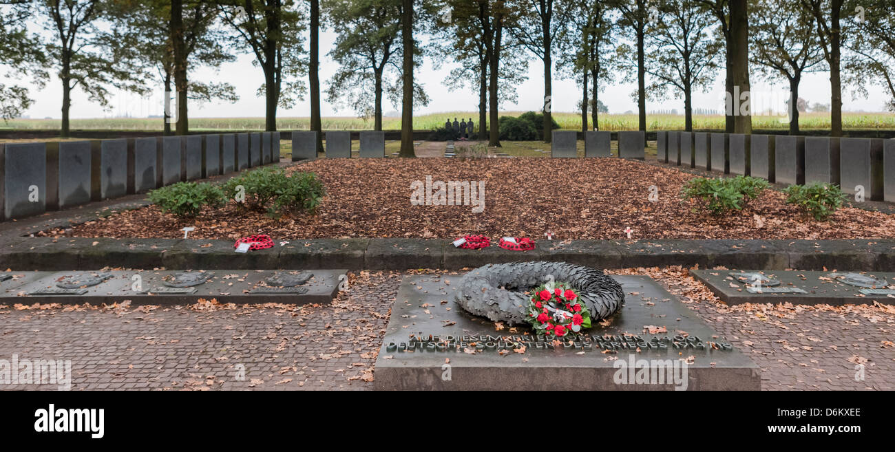 German War Graves, Langemark, Ieper (Ypres) , Flanders, Belgium ...