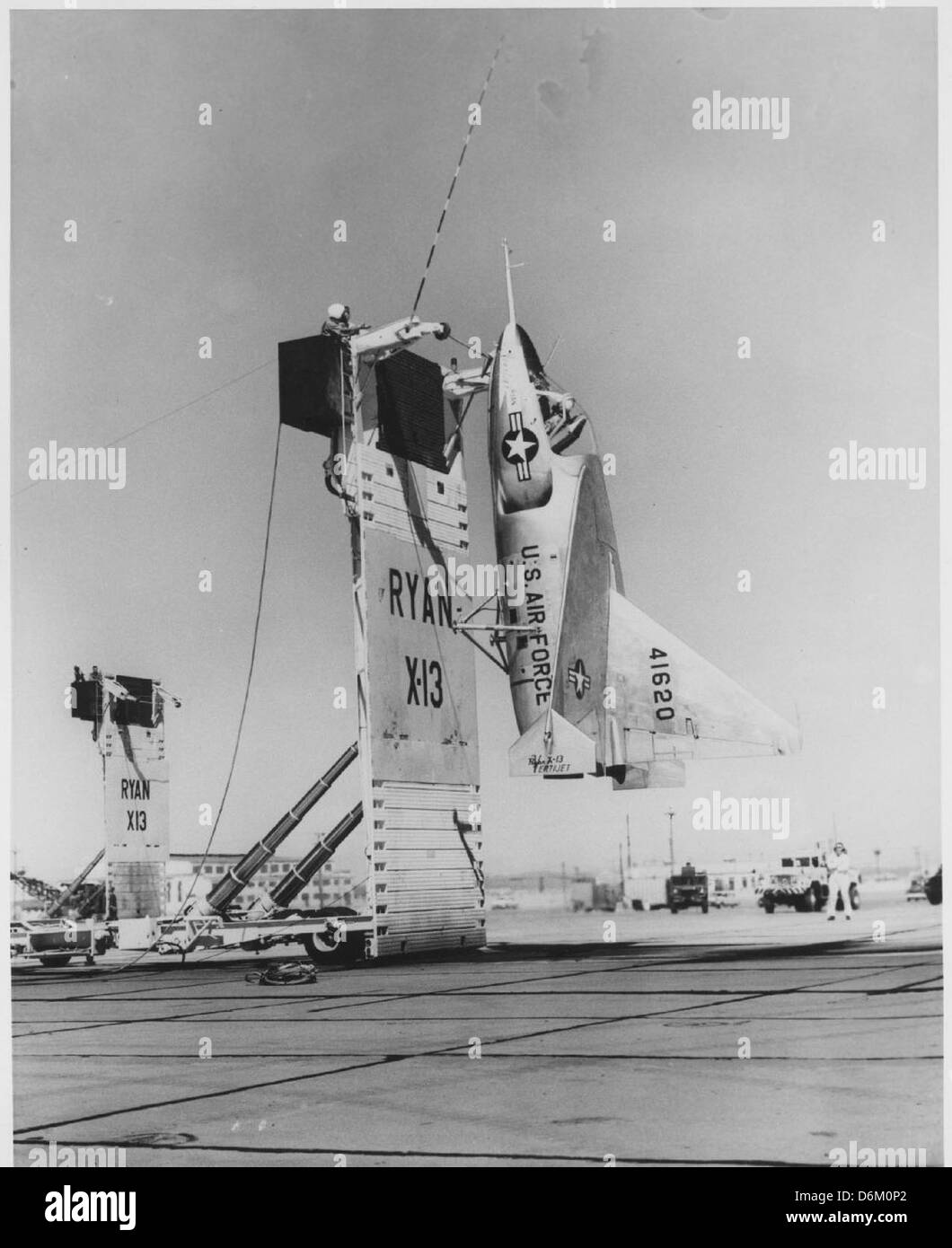 United technologies and plane Black and White Stock Photos & Images - Alamy