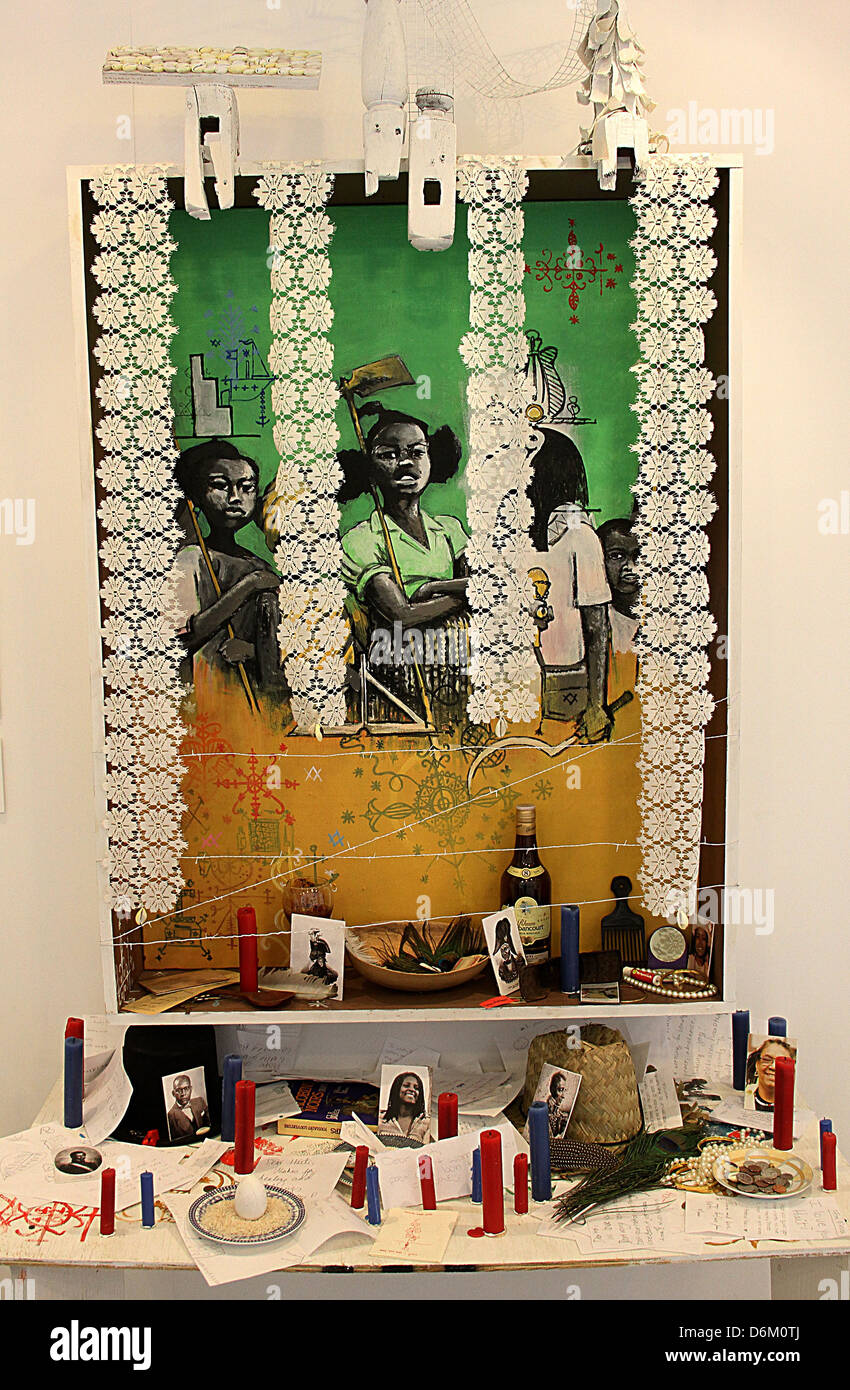 Atmosphere artifacts at the 'The African Continuum: Celebrating ...