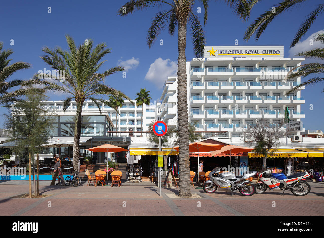El arenal restaurant hi-res stock photography and images - Alamy