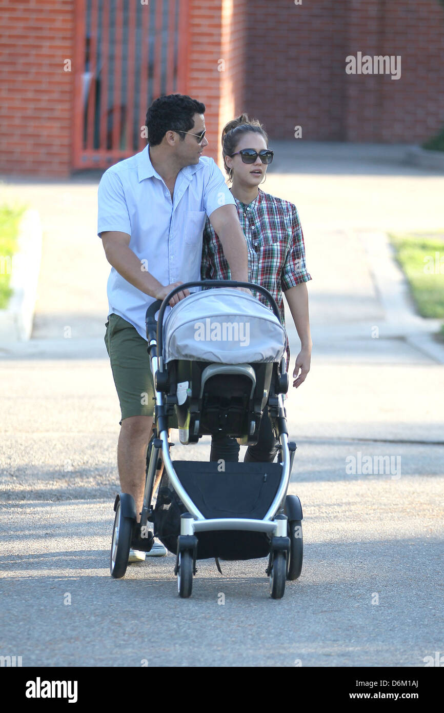 Jessica alba and haven garner warren hi-res stock photography and ...