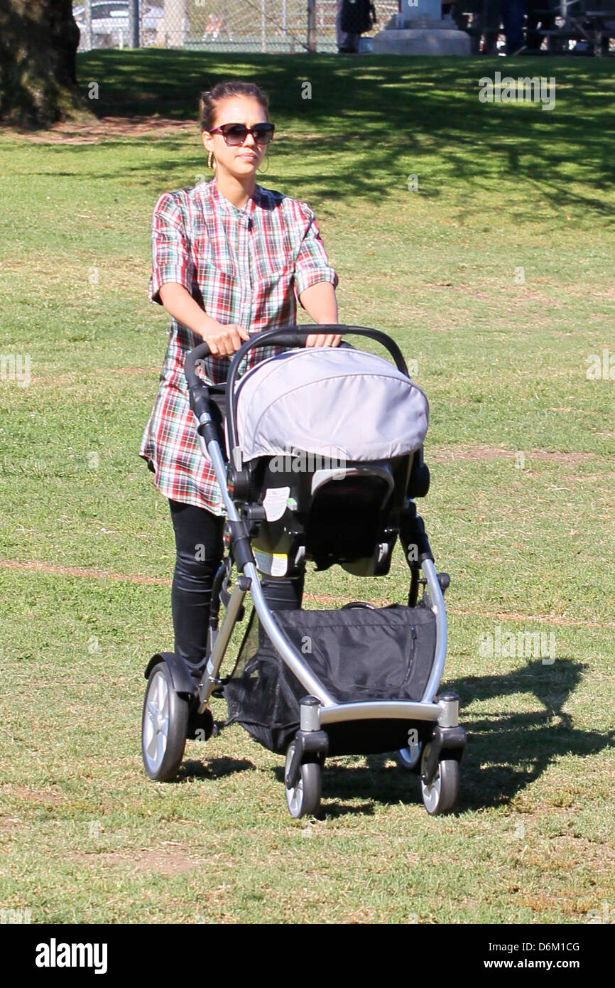 Jessica Alba, Haven Garner Warren Jessica Alba, Cash Warren and their ...