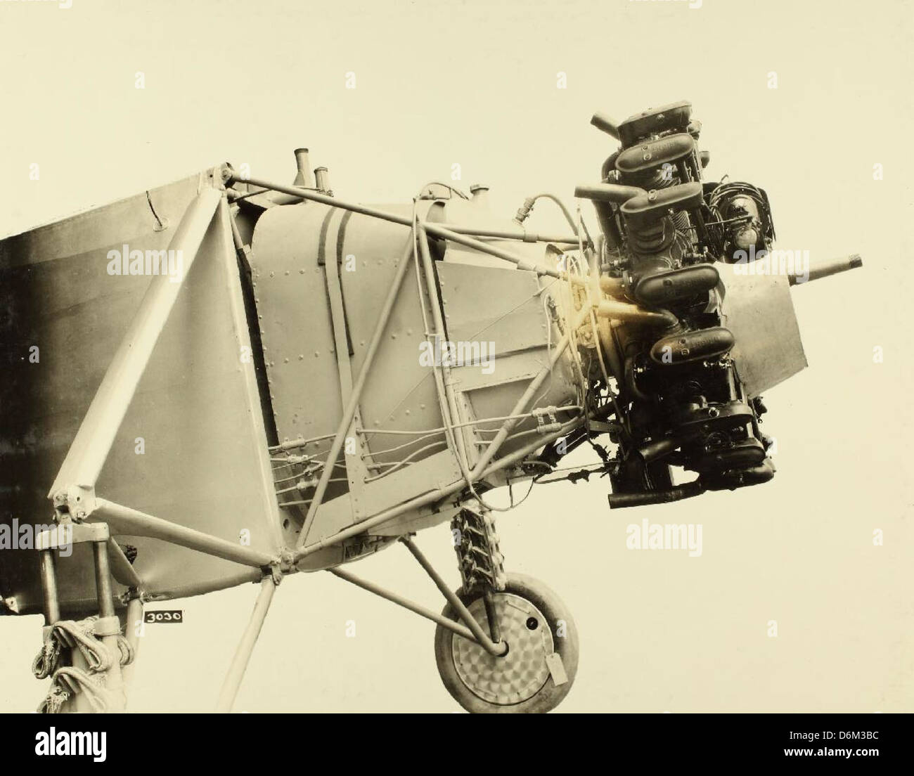 Close-up side view of engine Stock Photo - Alamy