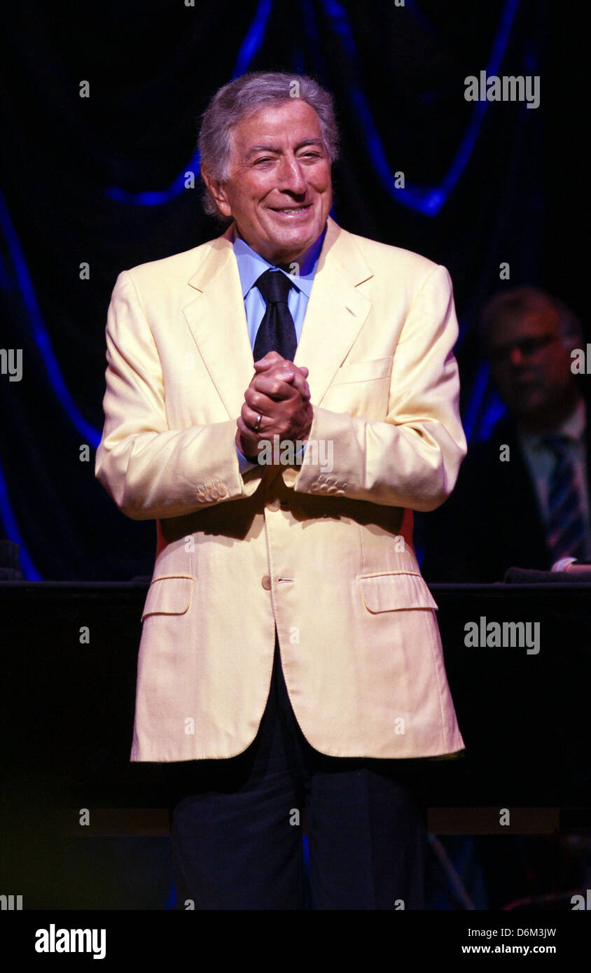 Tony Bennett performing at ACL Live Moody Theater in Austin Ausitn ...