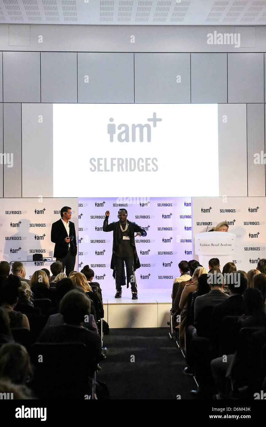 Chandra Rathakrishnan and will.i.am, at the photocall to launch the i ...