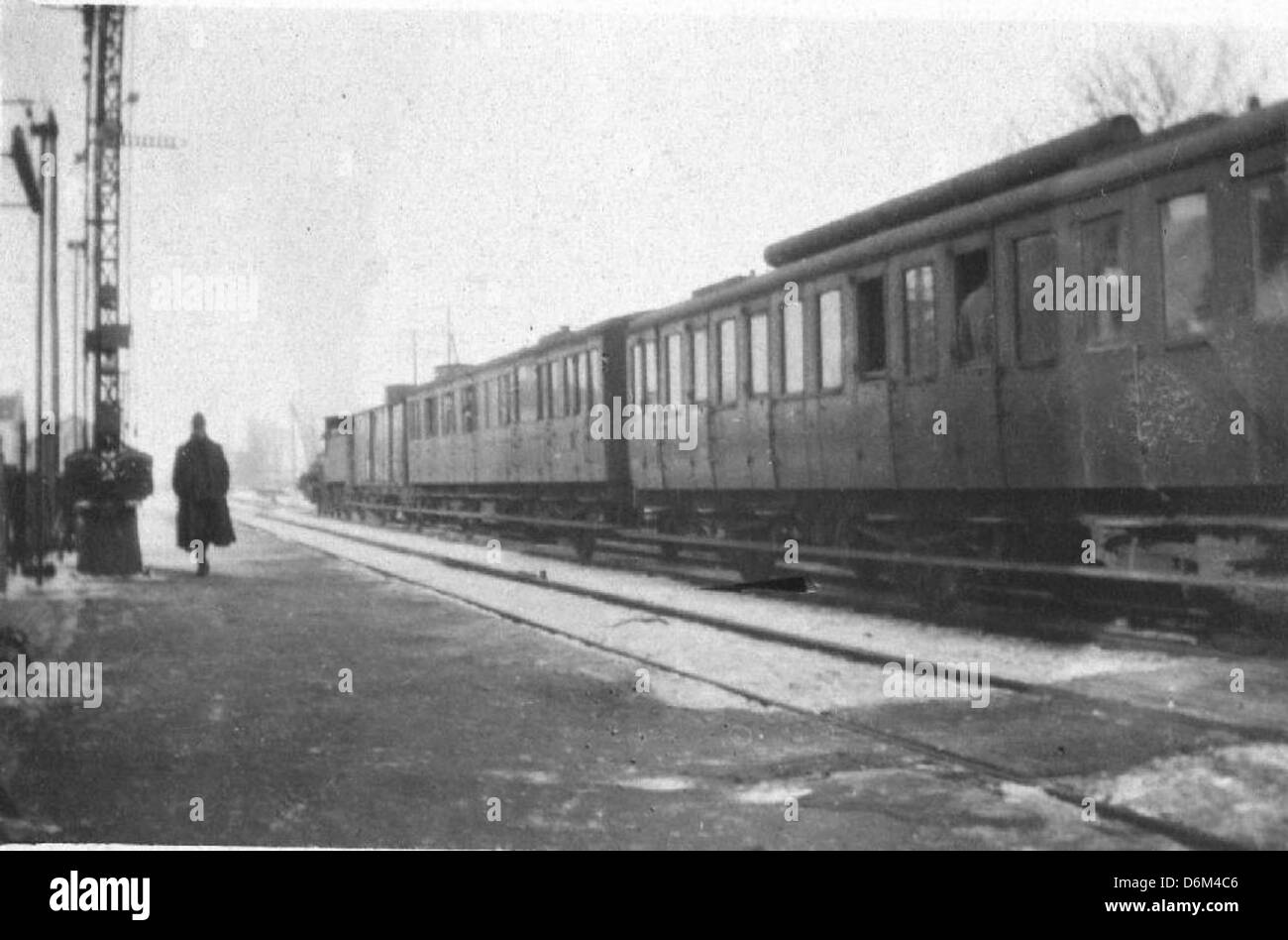 This photograph from World War I captures the technological innovations ...