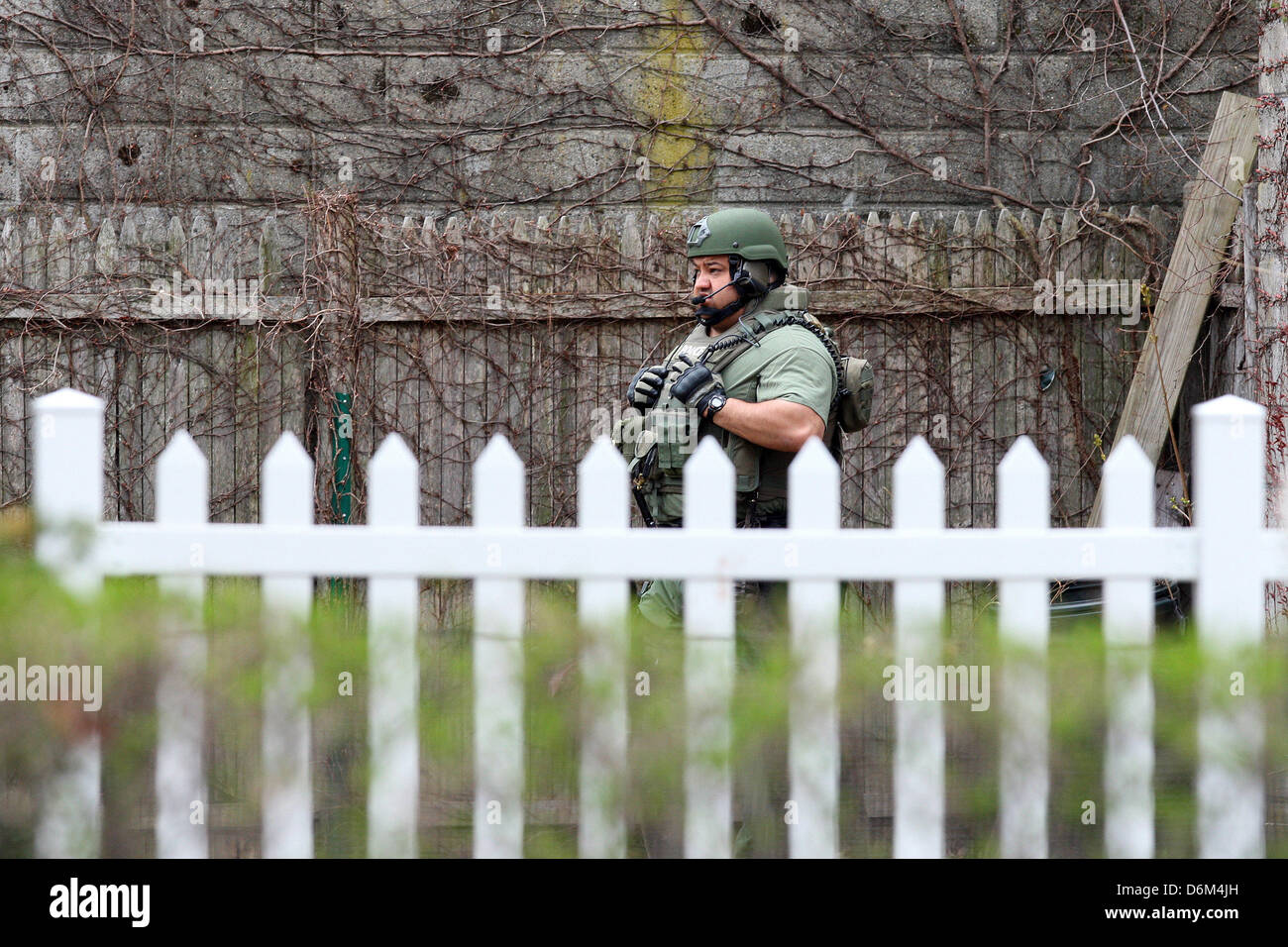 Swat team house hi-res stock photography and images - Alamy