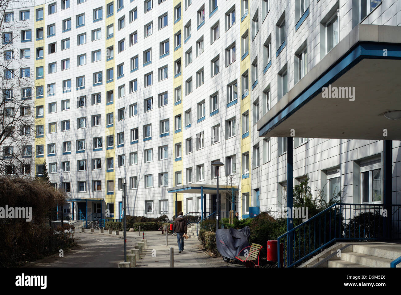 Berlin germany s block called snake hi-res stock photography and images ...
