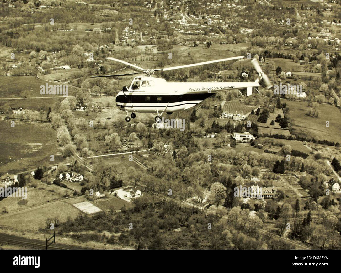 The H-19, also known as the HO4S, was a helicopter used by the U.S ...