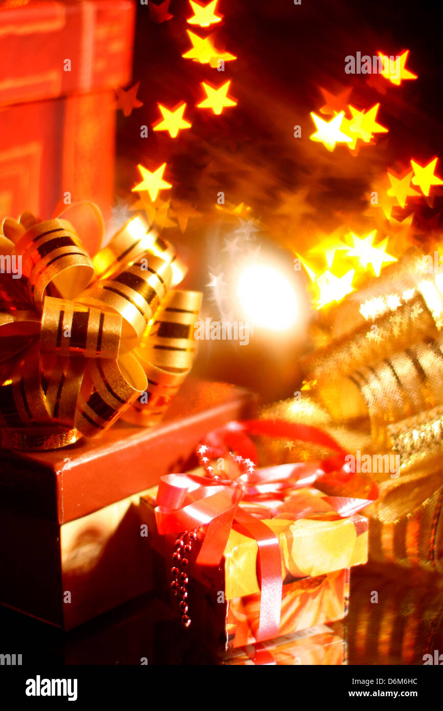 holiday gifts background warm stars Stock Photo - Alamy