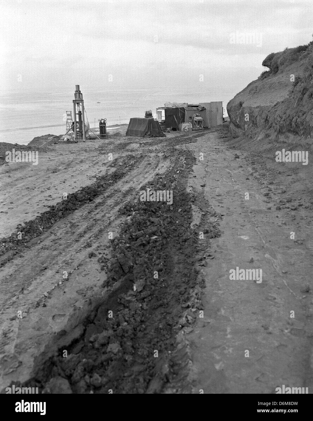 Model in rain Black and White Stock Photos & Images - Alamy