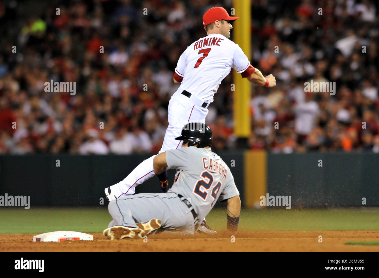 Anaheim, California, USA. 19th April, 2013. Angels' Andrew Romine #7 ...