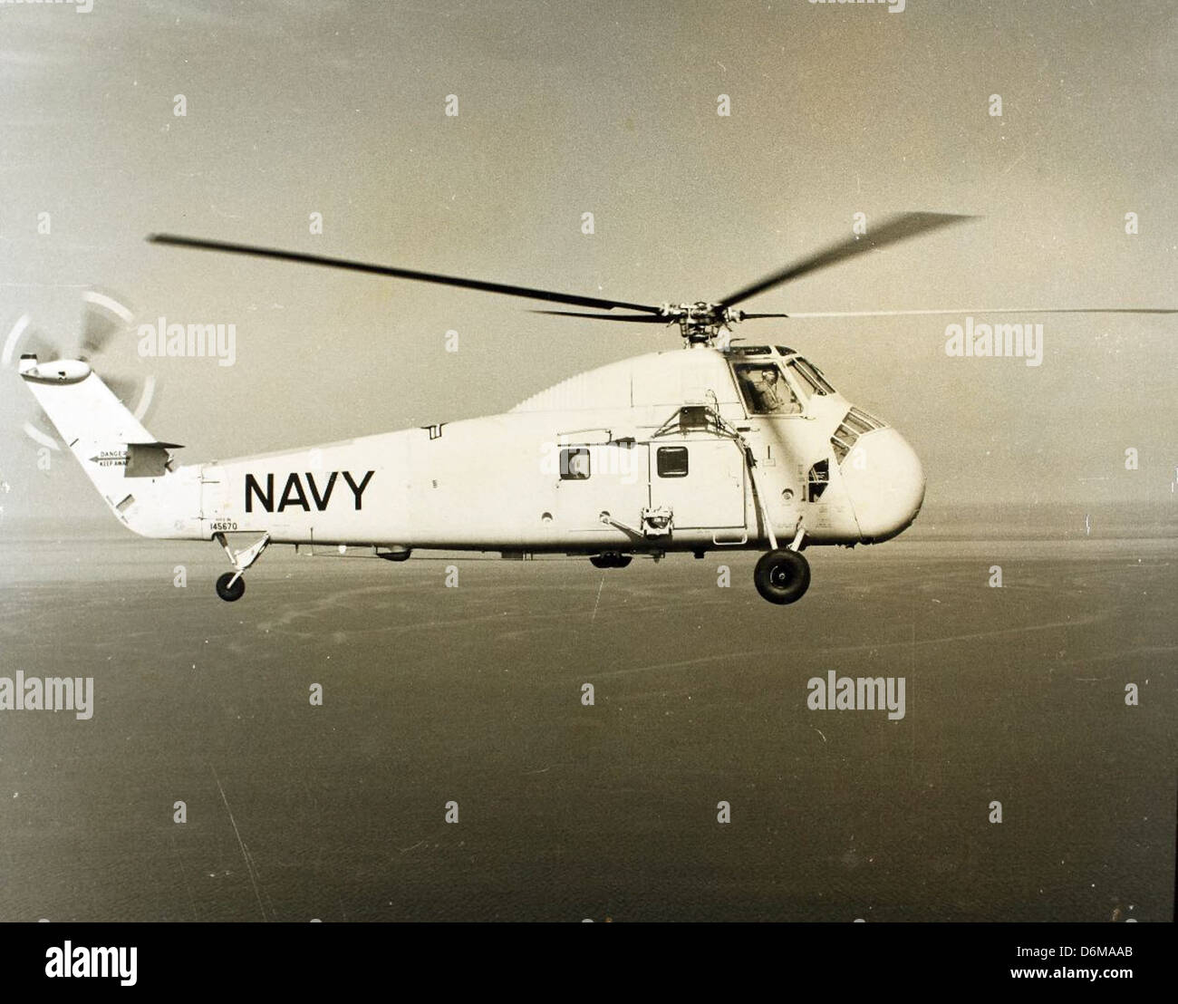 The HSS-1N helicopter, with BuNo 145670, was part of the U.S. Navy’s ...