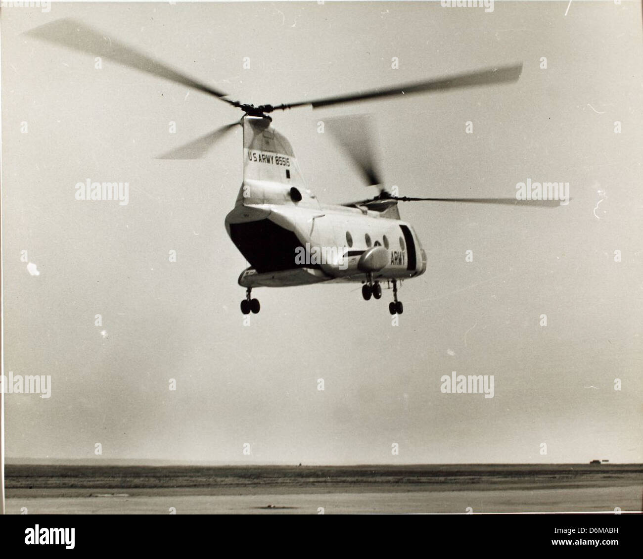 The Army H-46E/HH-46A is a versatile helicopter used by the U.S. Army ...