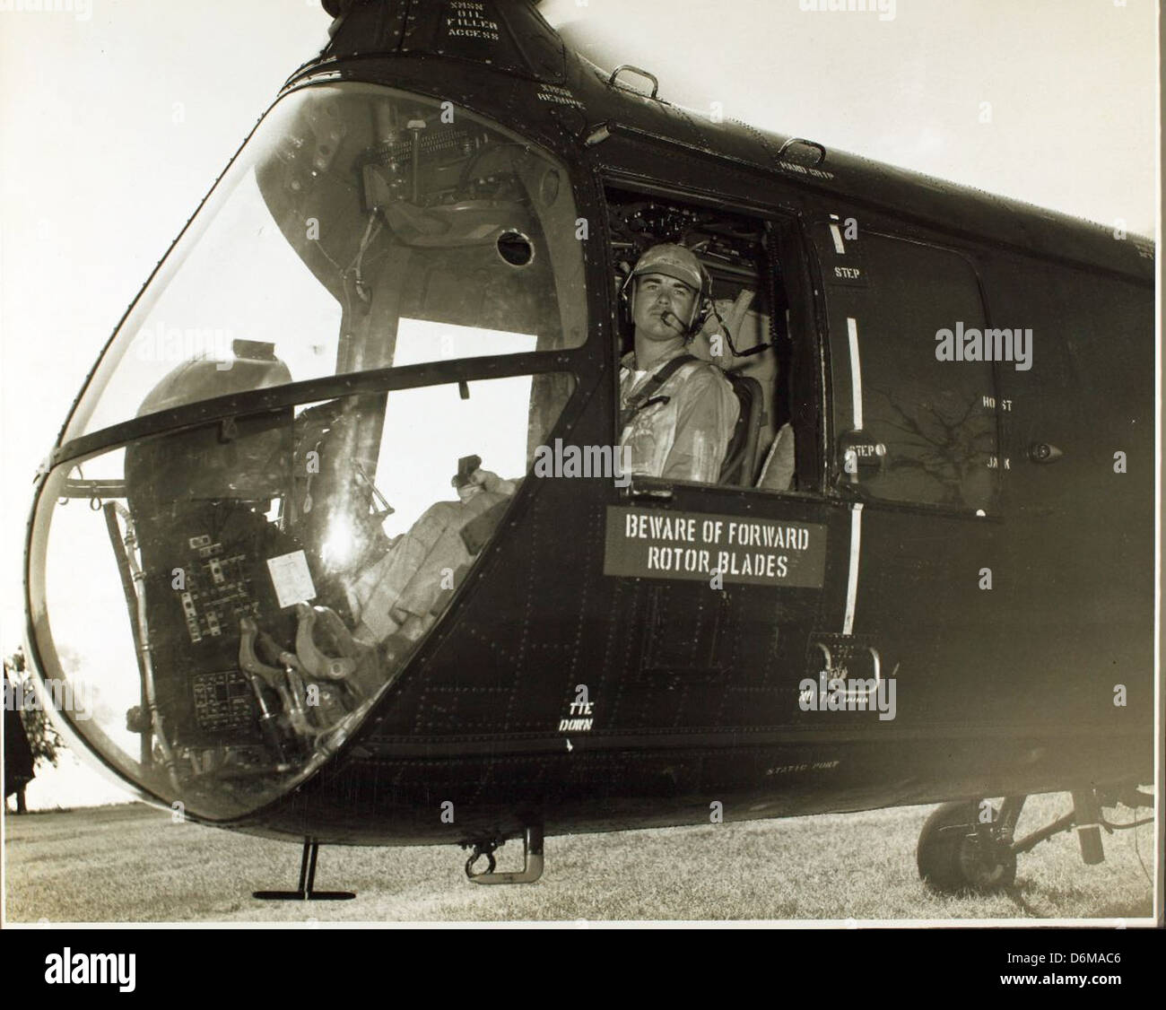 The mission of the navy hi-res stock photography and images - Alamy