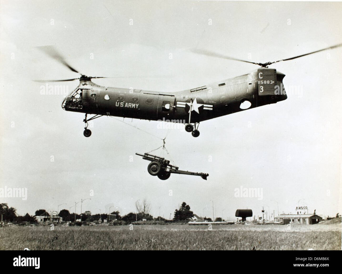 H-21C Piasecki Tandem Helicopter NHHS Photo Stock Photo - Alamy