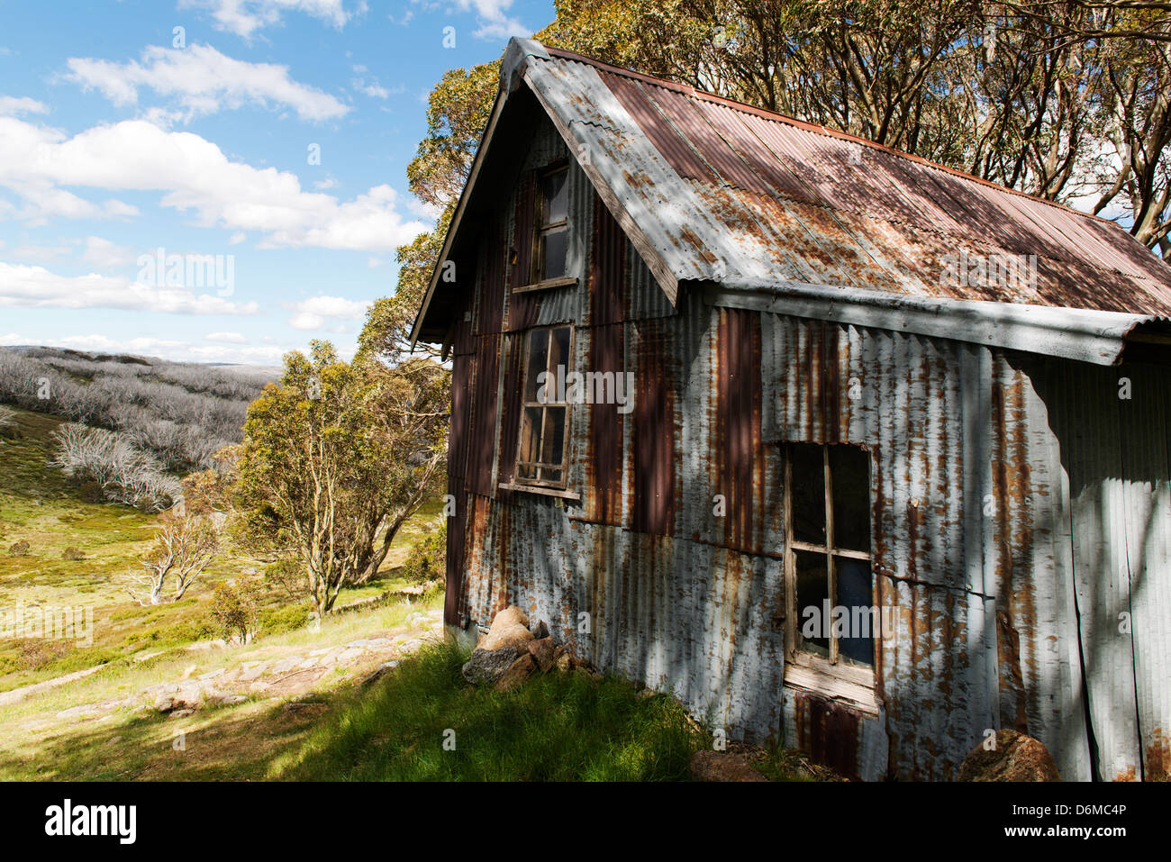 Cope Hut is one of the many huts scattered across the Alpine National ...
