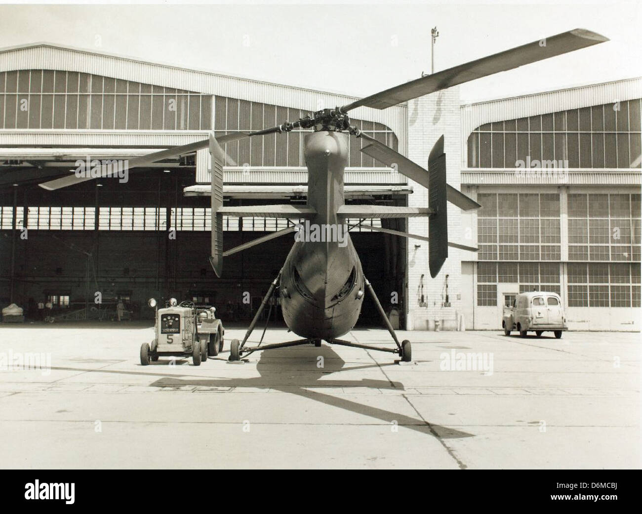 This image from May 1960 captures a significant moment in aviation ...