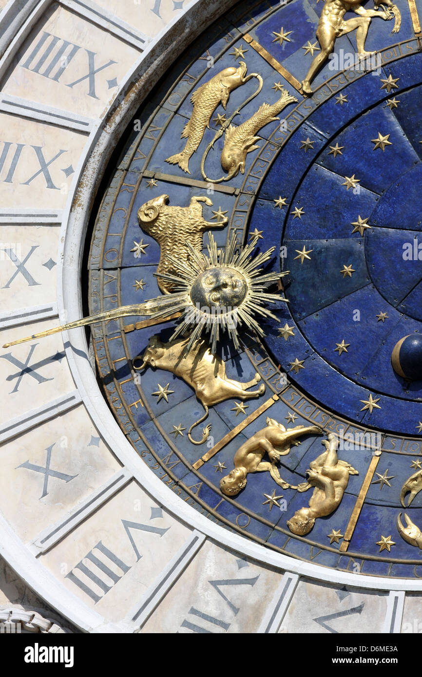 Planetarium clock hi-res stock photography and images - Alamy