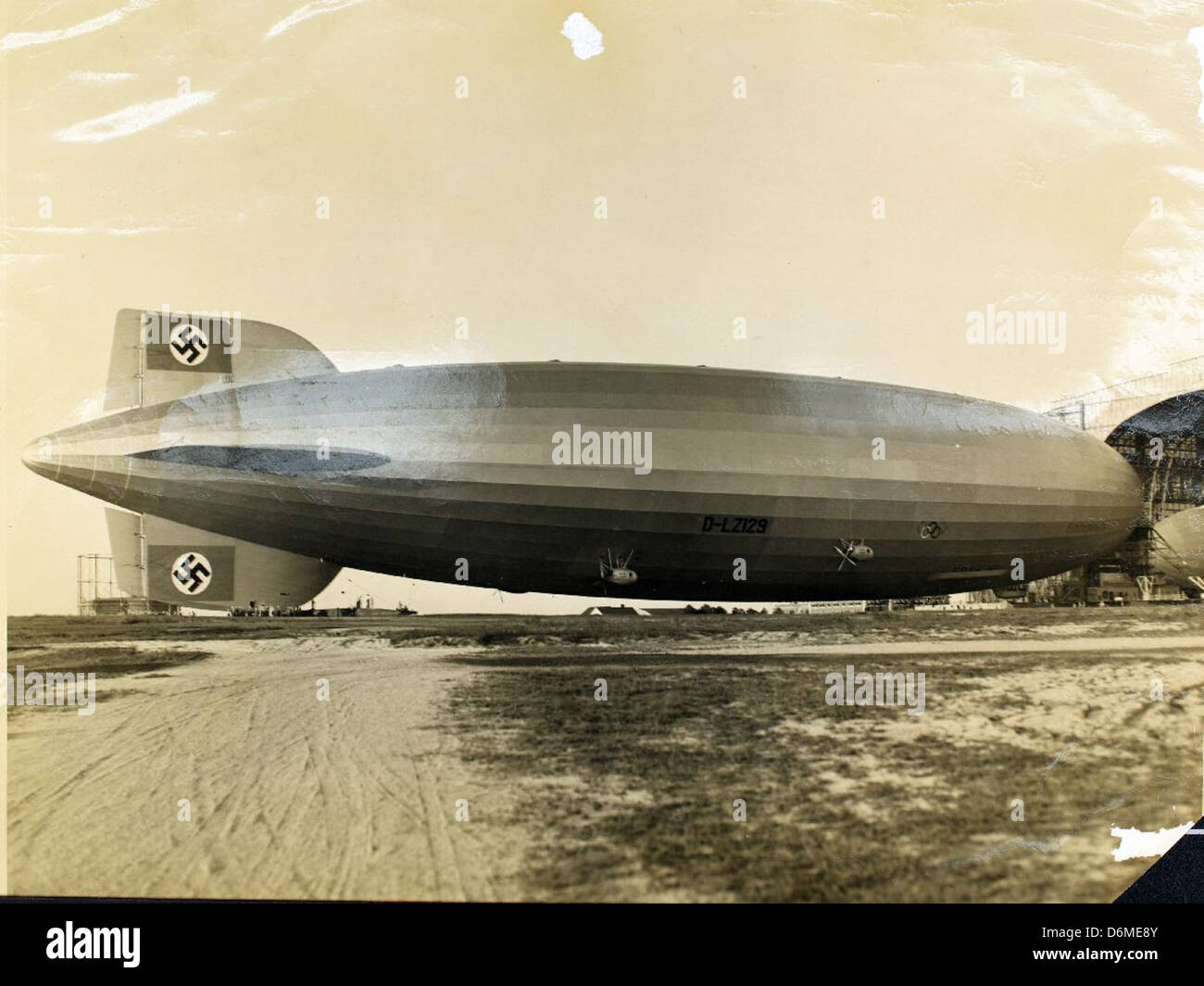 The zeppelin airship d lz129 hindenburg hi-res stock photography and ...