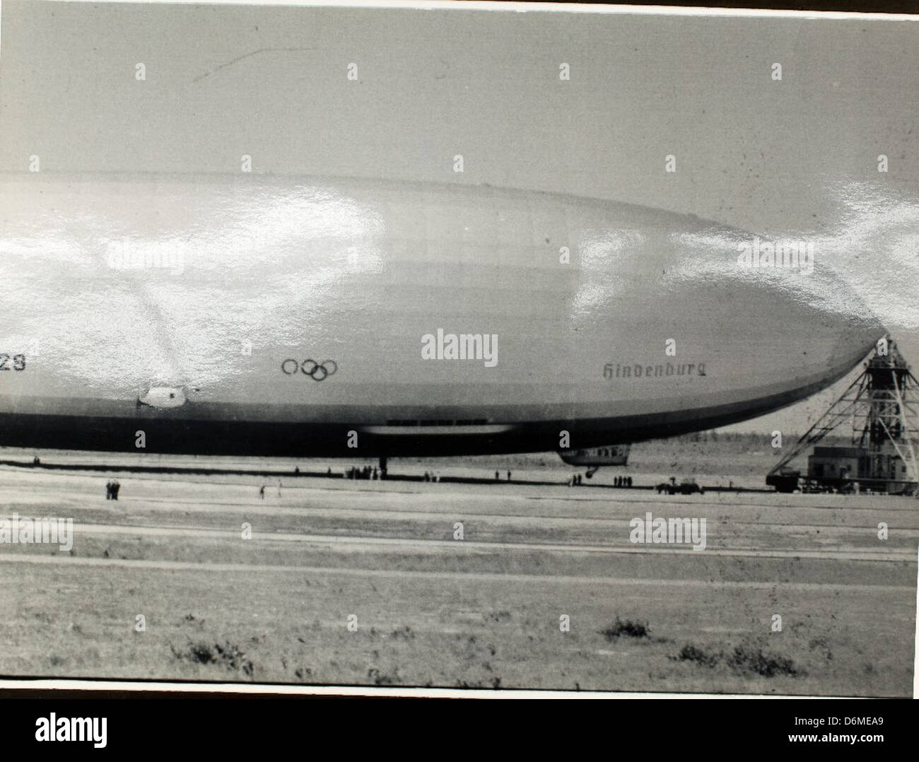 The zeppelin airship d lz129 hindenburg hi-res stock photography and ...