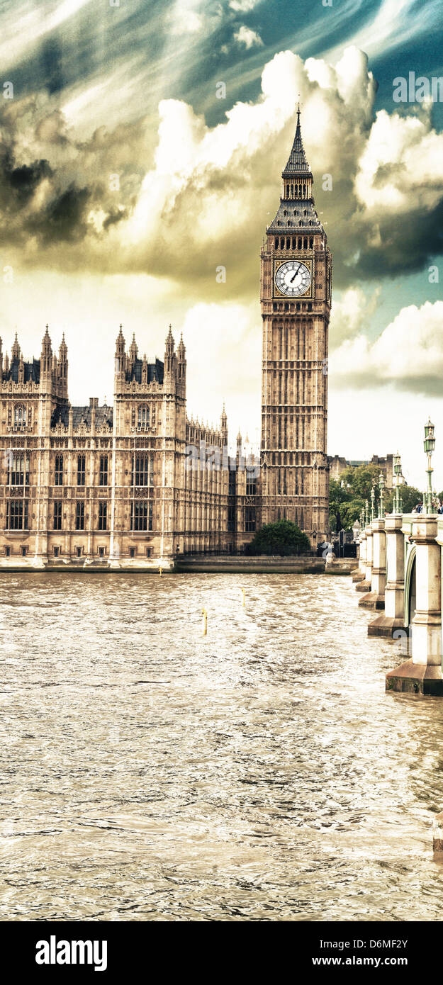 Houses of Parliament, Westminster Palace - London gothic architecture ...