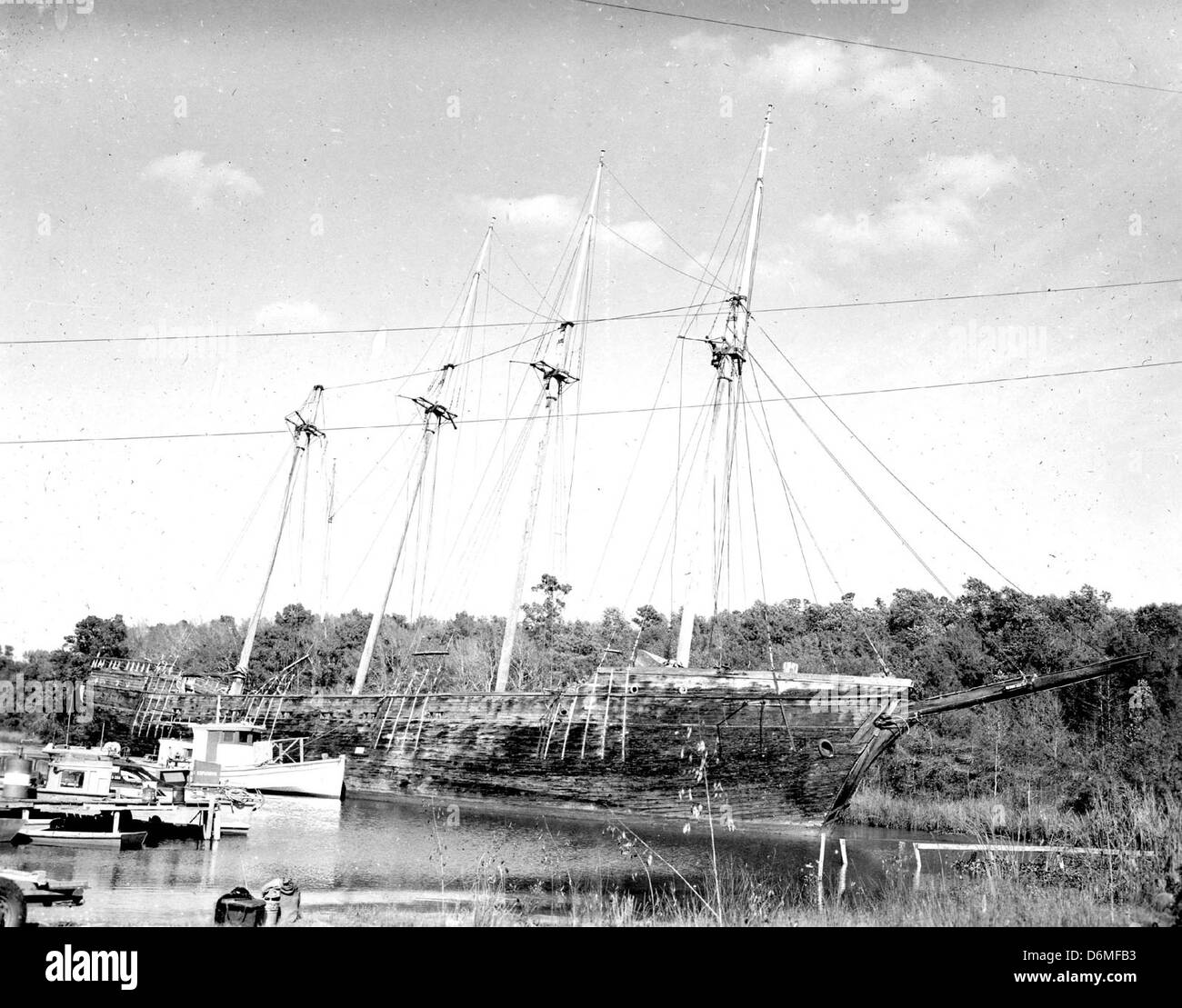 This image from the Pavey Collection captures the Pensacola area in ...