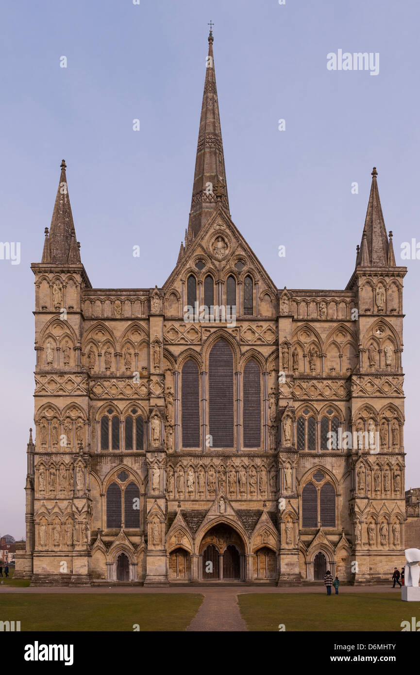 Salisbury building architecture hi-res stock photography and images - Alamy