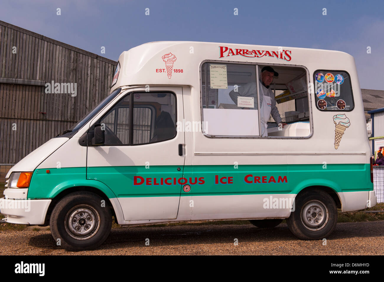 Ice cream van uk hi-res stock photography and images - Alamy