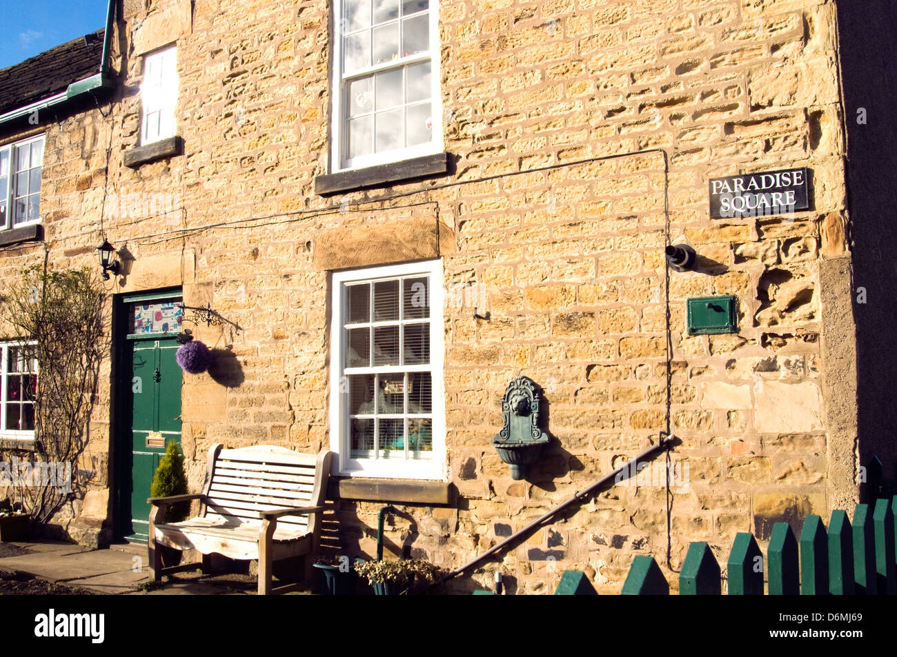 Yorkshire cottage hi-res stock photography and images - Alamy