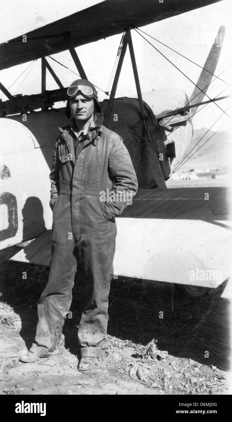 Romantic war drama Black and White Stock Photos & Images - Alamy