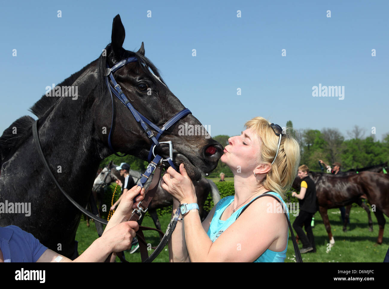 Racehorse owner hi-res stock photography and images - Alamy