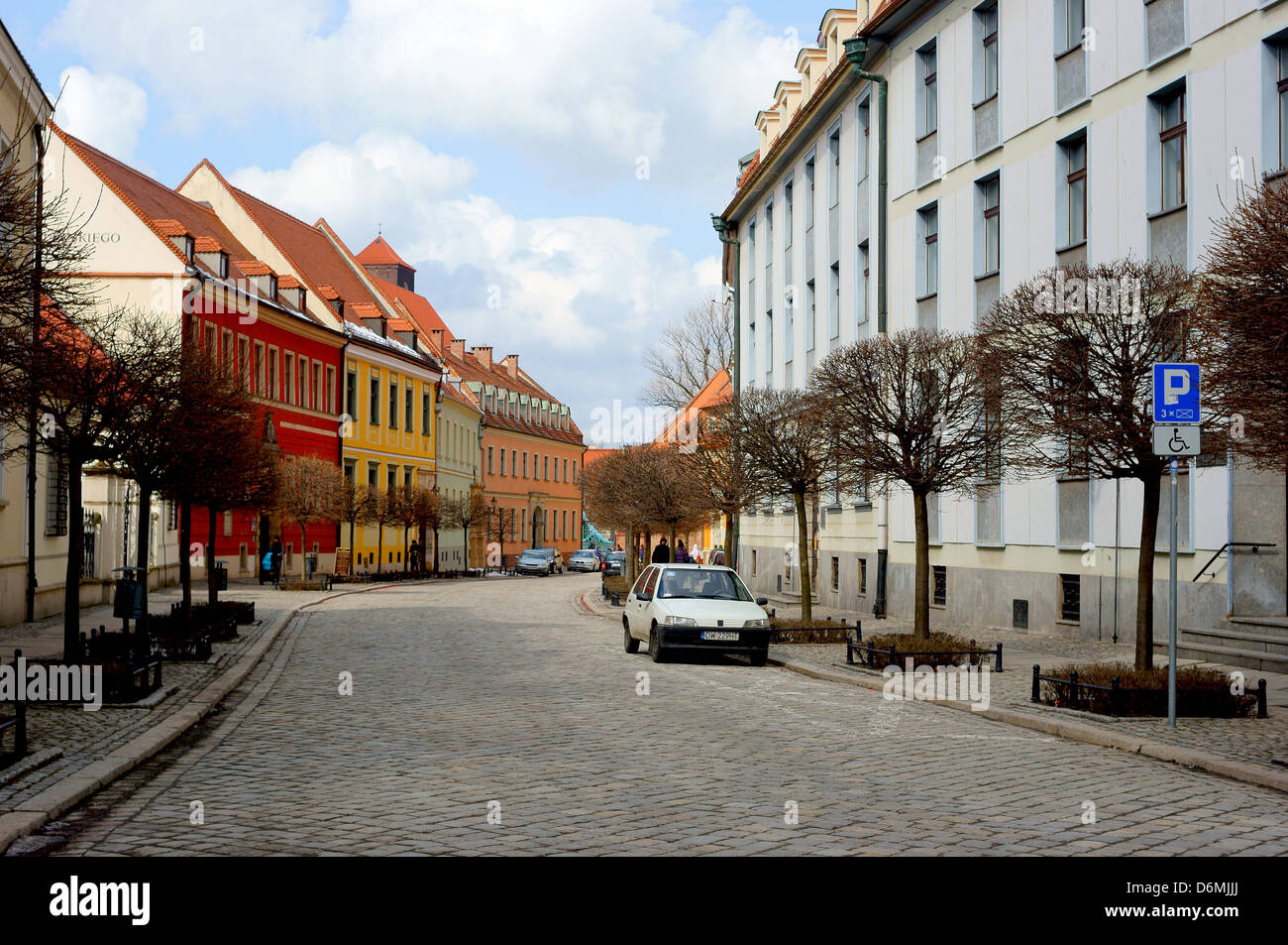 Wroclaw Ostrow Tumski Katedralna street Stock Photo - Alamy