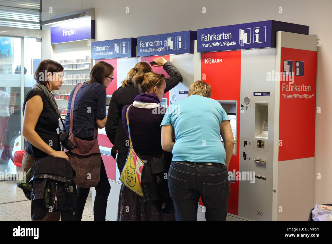 Train ticket vending machine german hi-res stock photography and images ...