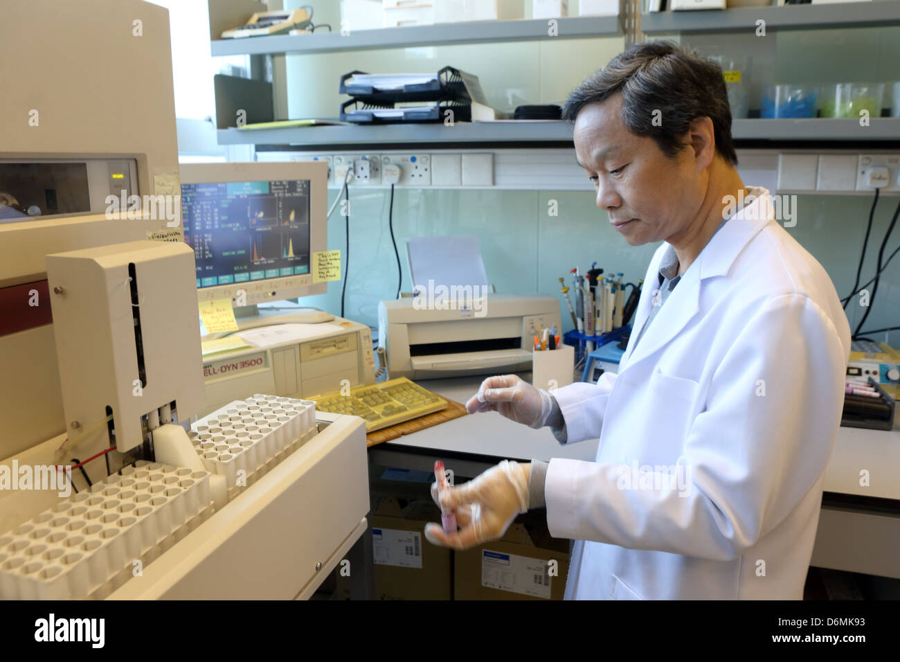 Blood diagnostics hi-res stock photography and images - Alamy