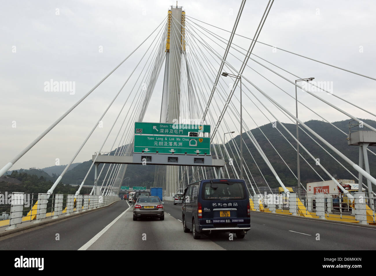 Hong Kong, China, cars on the Ting Kau Bridge Stock Photo - Alamy