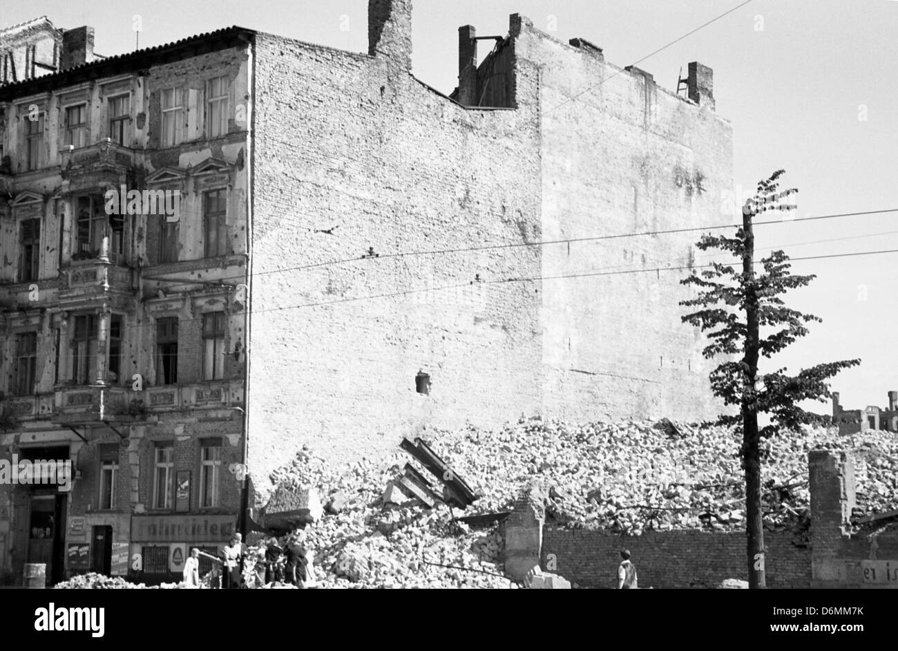 Berlin, Germany, debris of a destroyed house in the Stresemannstrasse ...