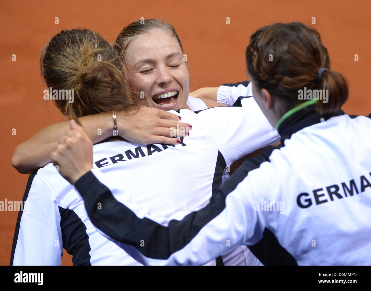 Andrea petkovic angelique kerber hi-res stock photography and images ...
