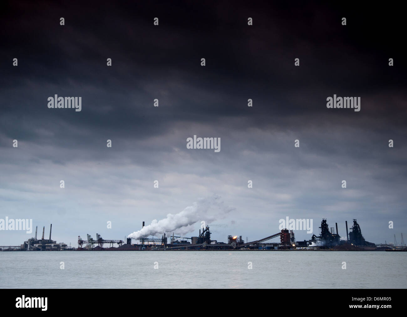 Canada factory pollution hi-res stock photography and images - Alamy