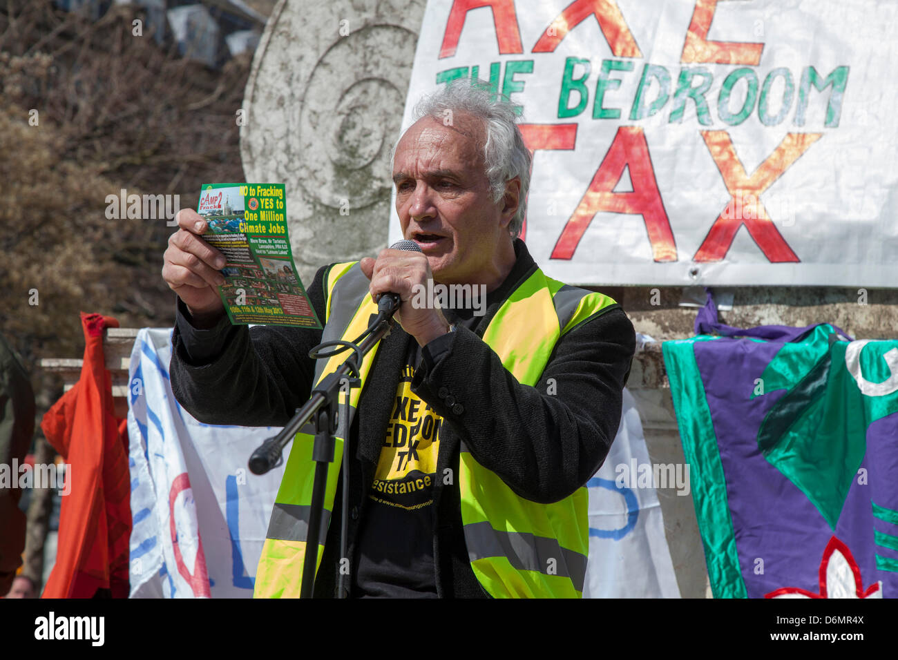 "Axe the Bedroom Tax" Speaker Steve Cullen at the public meeting and ...