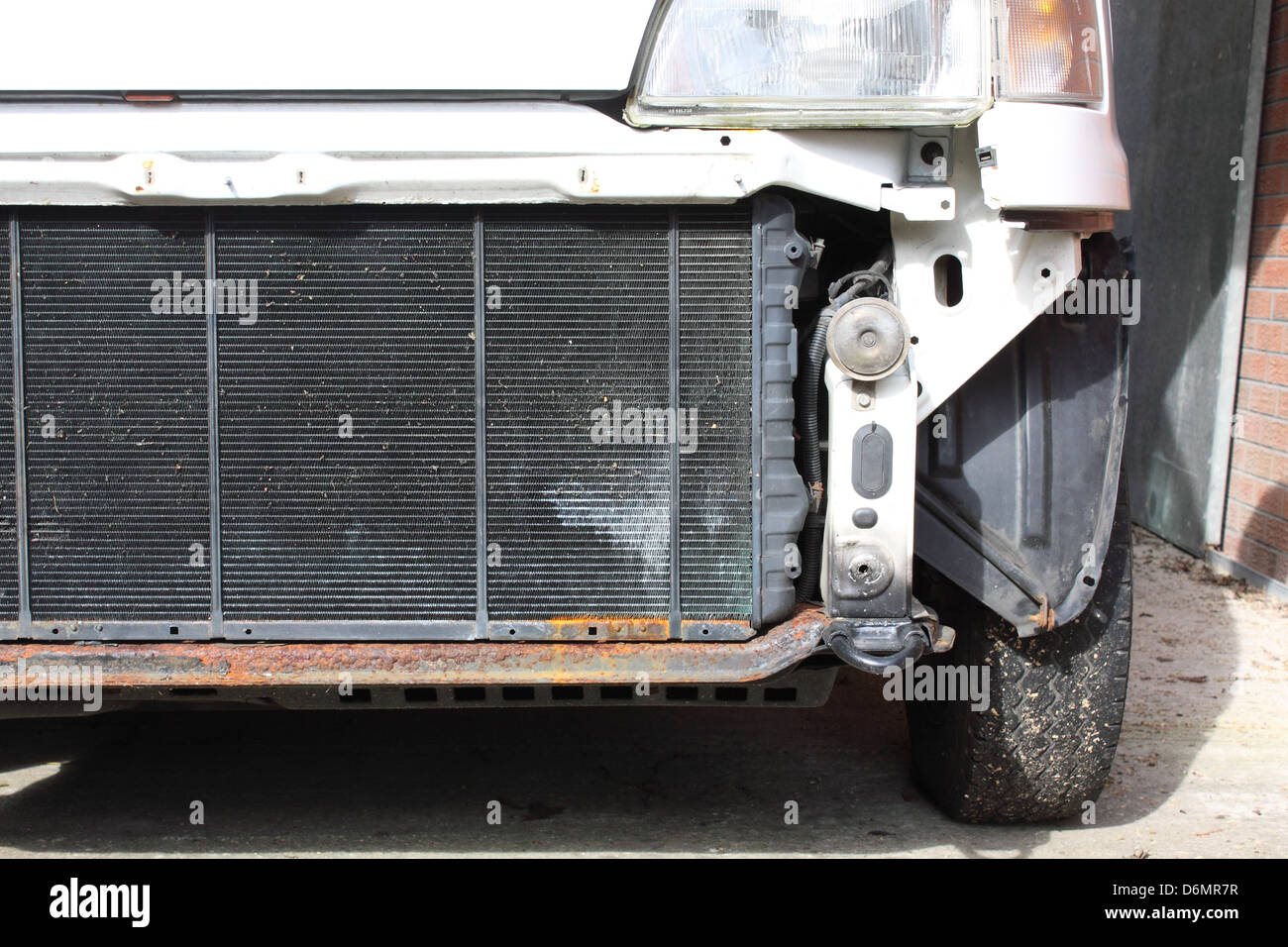 Vehicle radiator hi-res stock photography and images - Alamy