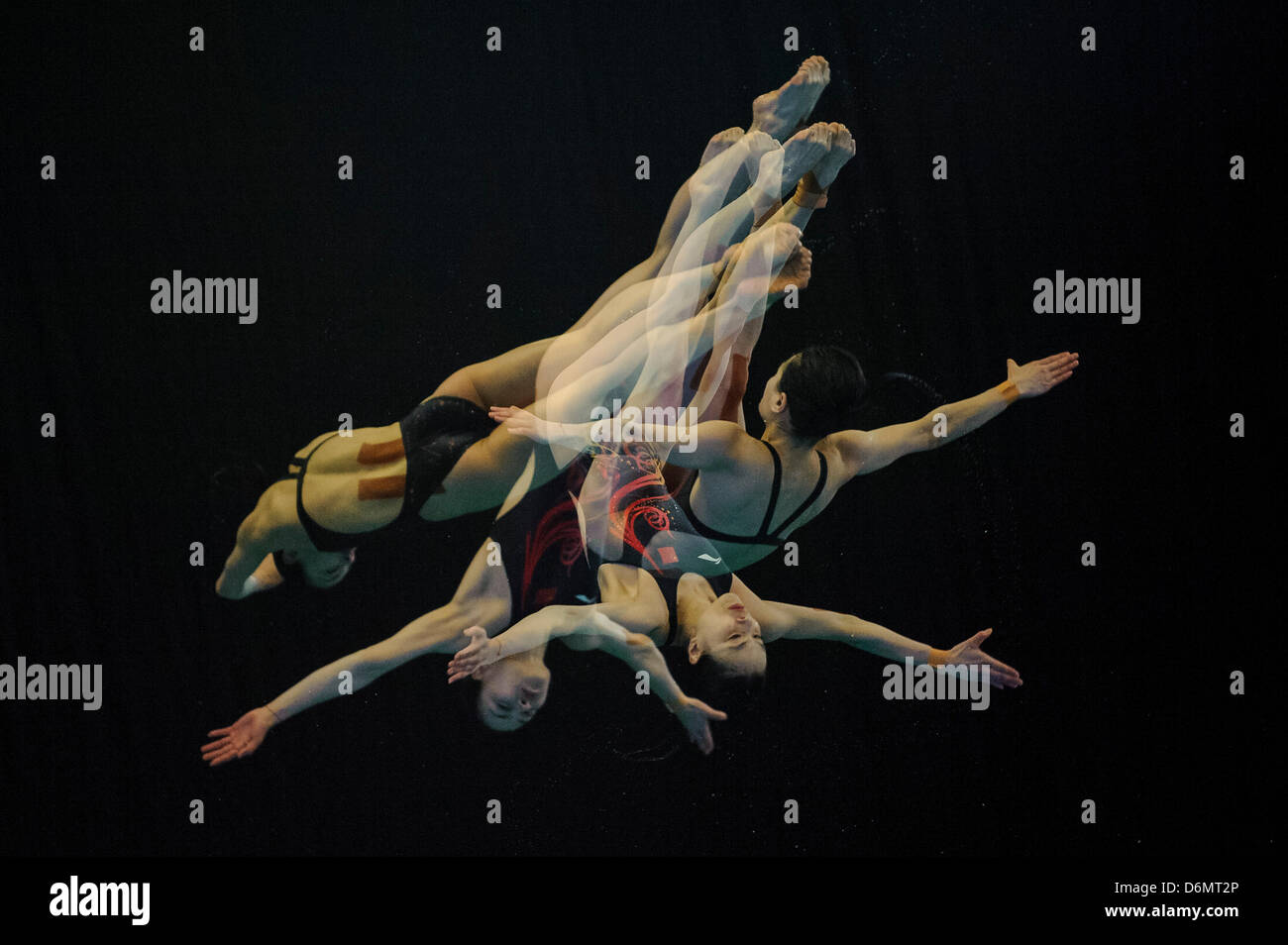 He zi diving world series hi-res stock photography and images - Alamy