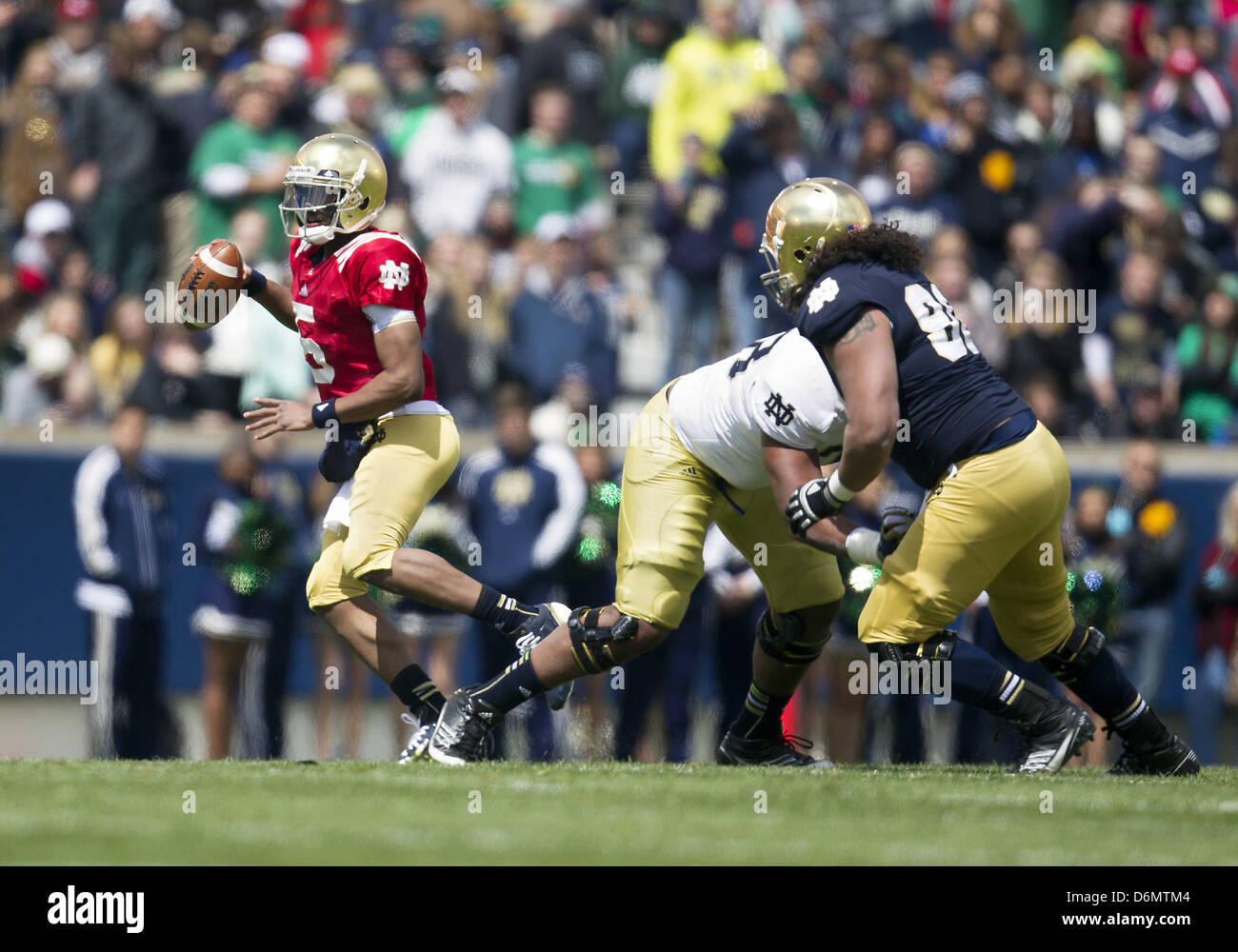 South Bend, Indiana, USA. 20th April, 2013. Notre Dame Fighting Irish quarterback Everett Golson ...