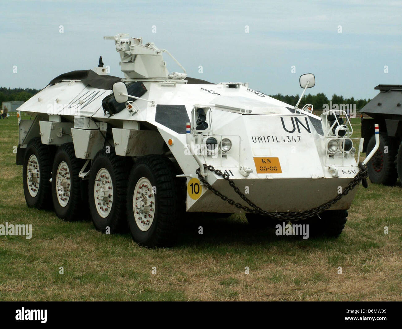 The DAF YP 408 is a military vehicle used by the Dutch Armed Forces ...